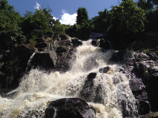 A Trip to the African Hydrotherapy Massage of Mahoma Water Falls in ...