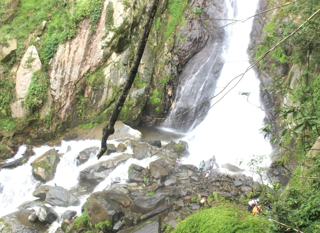 Hike to the Stunning Natural Sebwe Waterfalls in the Rwenzori – KITARA ...